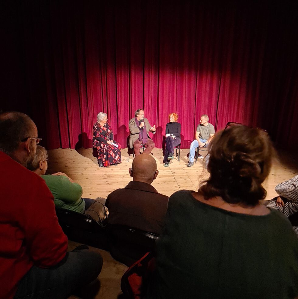 Petra Schwarz im Gespräch mit Nele Heyse, Matthias Brenner und Jan ...